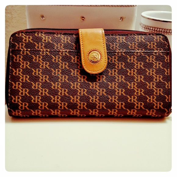 Rioni | Bags | Rioni Isla Button Zip Wallet Aristo | Poshmark